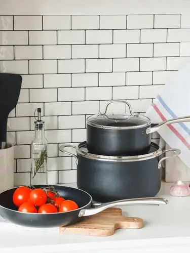 Batería De Cocina Palladium Negra 8 Oster | Megatone
