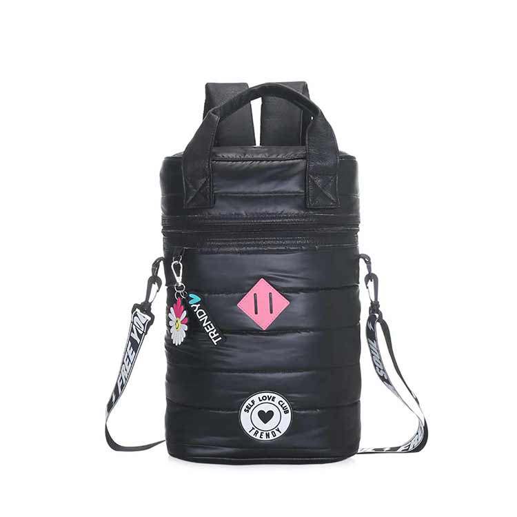 Mochila Matera Trendy De Tela Metalizada Manija Y Correa - TRENDY ...