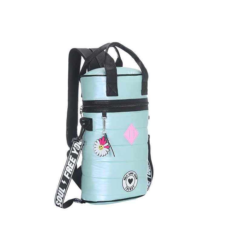 Mochila Matera Trendy De Tela Metalizada Manija Y Correa - TRENDY ...