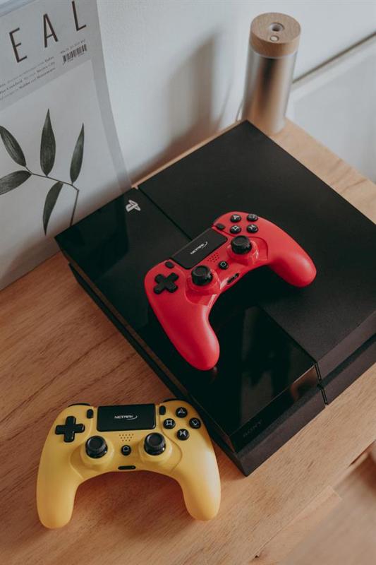 Netmak Gamepad Netmak Ps4 Bt Nm P401 Yl Netmak Videojuegos Megatone